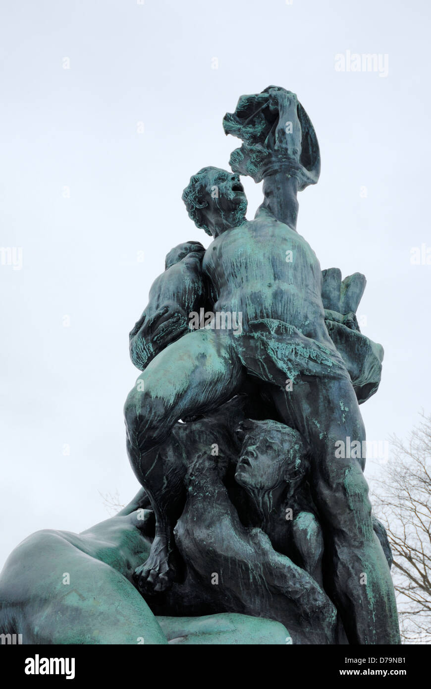 Shipwrecked statue hi-res stock photography and images - Alamy