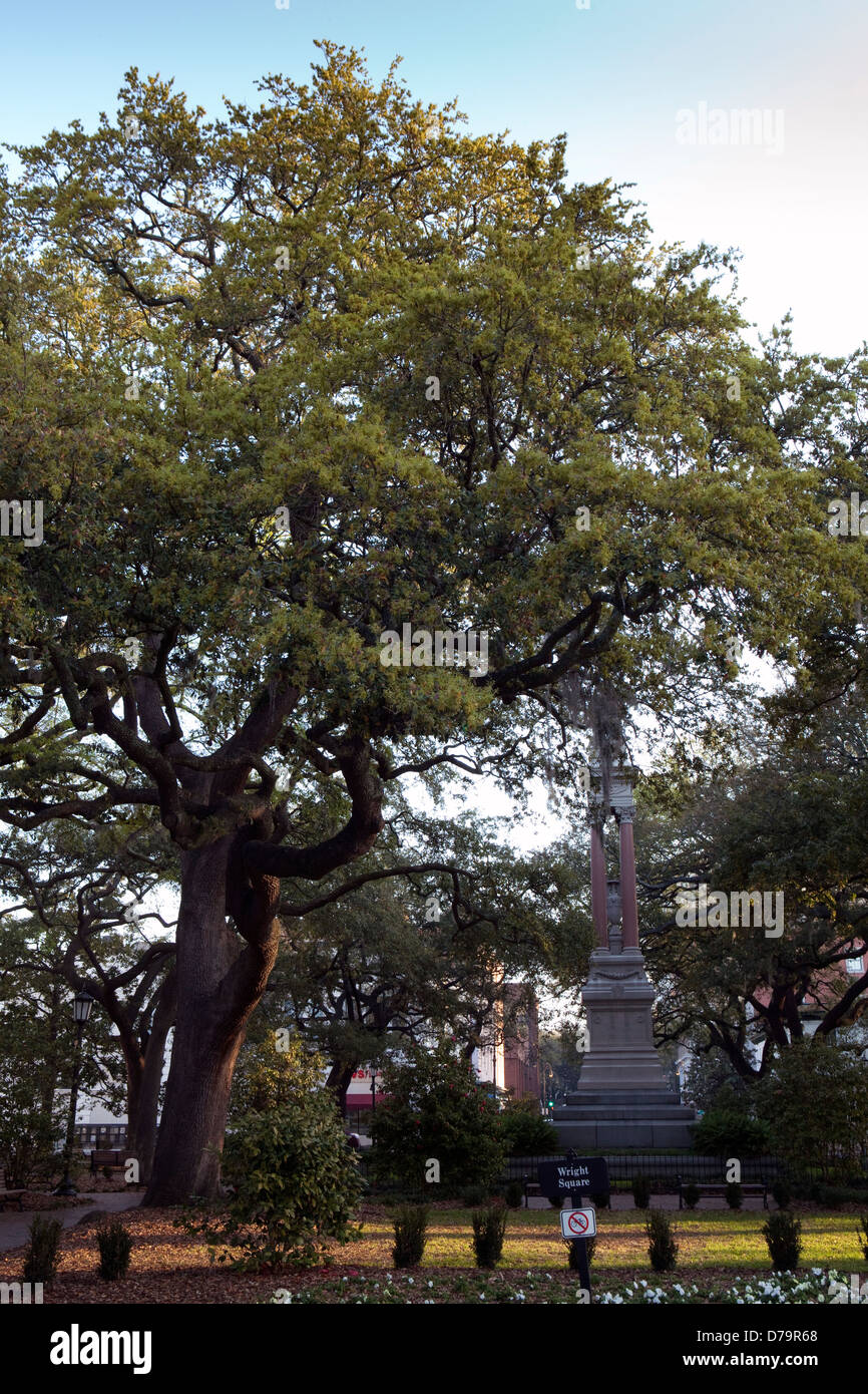 A view of Wright Square in Savannah, Georgia Stock Photo - Alamy