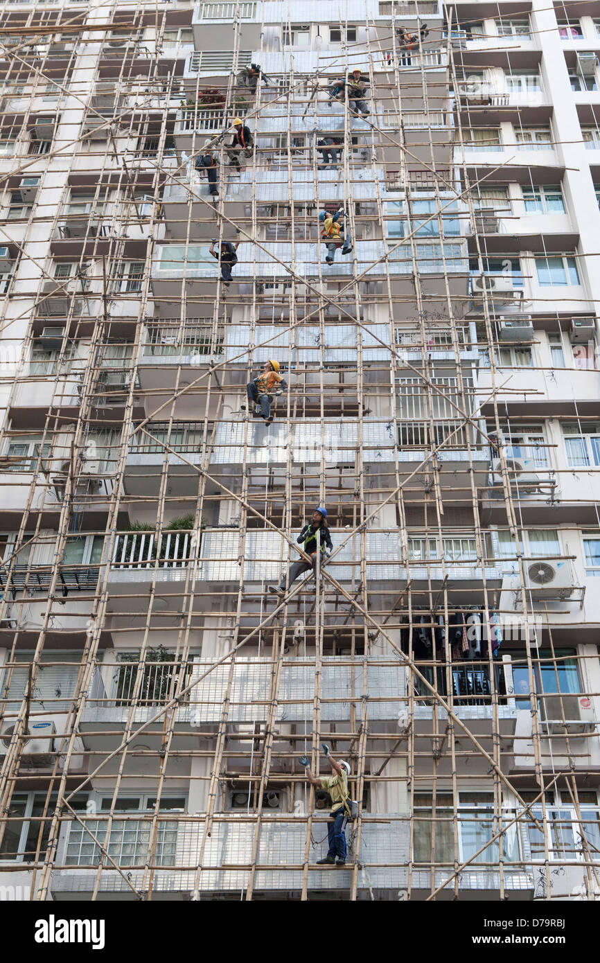 Bamboo scaffolding hong kong hi-res stock photography and images - Alamy
