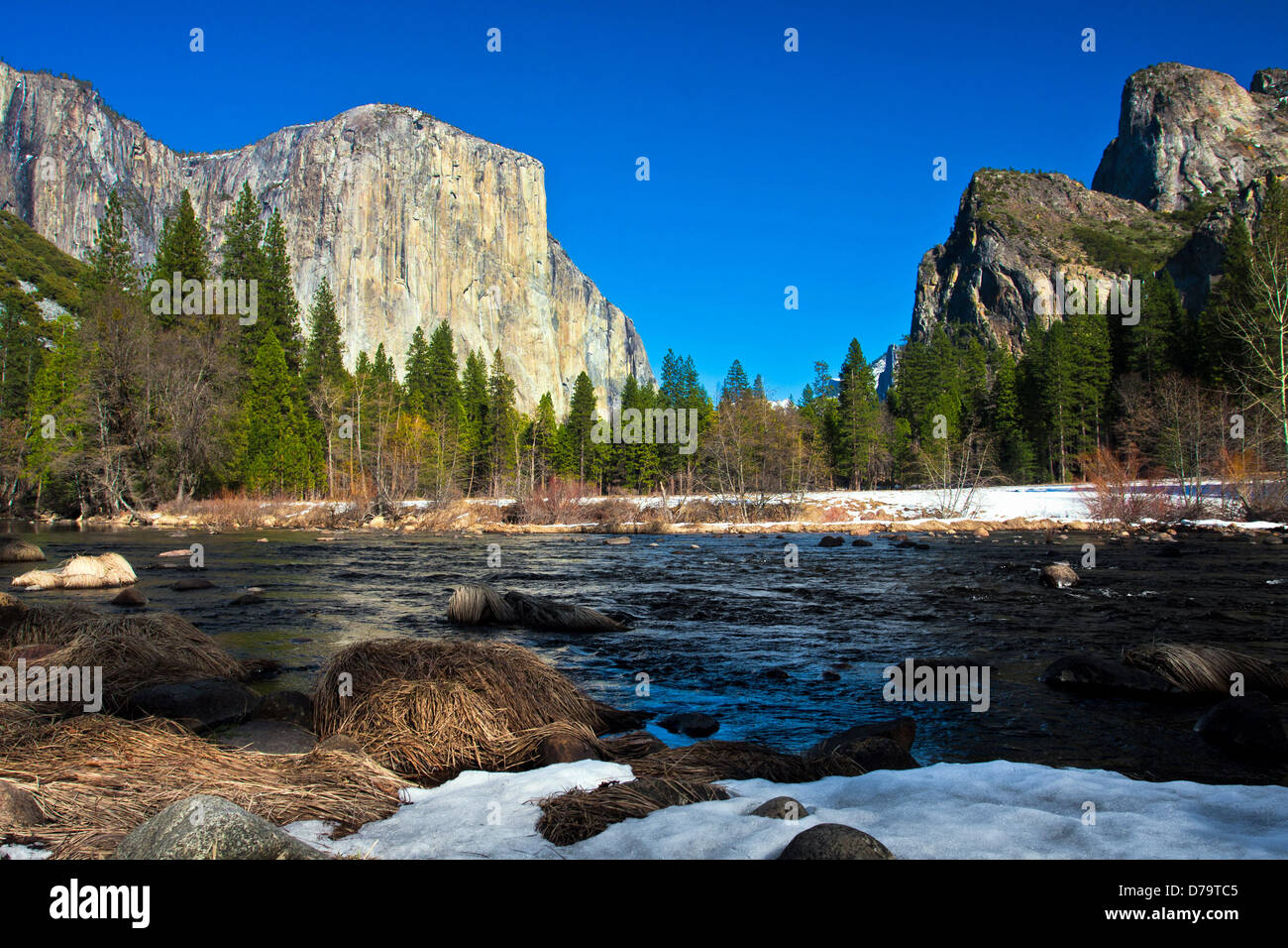 Yosemite Valley in Early Spring in Yosemite National Park,California ...
