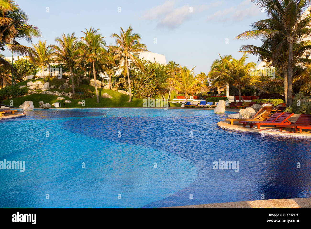Swimming pool at the vacation resort in Mexico Stock Photo - Alamy