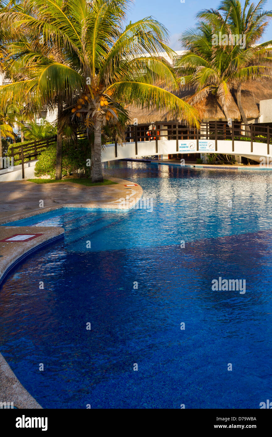 Swimming pool at the vacation resort in Mexico Stock Photo - Alamy