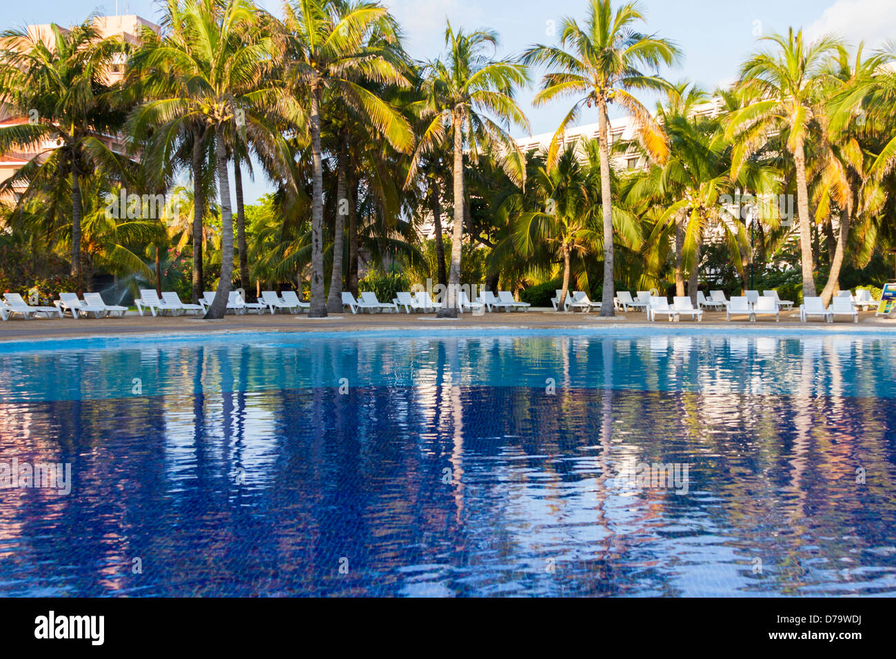 Swimming pool at the vacation resort in Mexico Stock Photo - Alamy