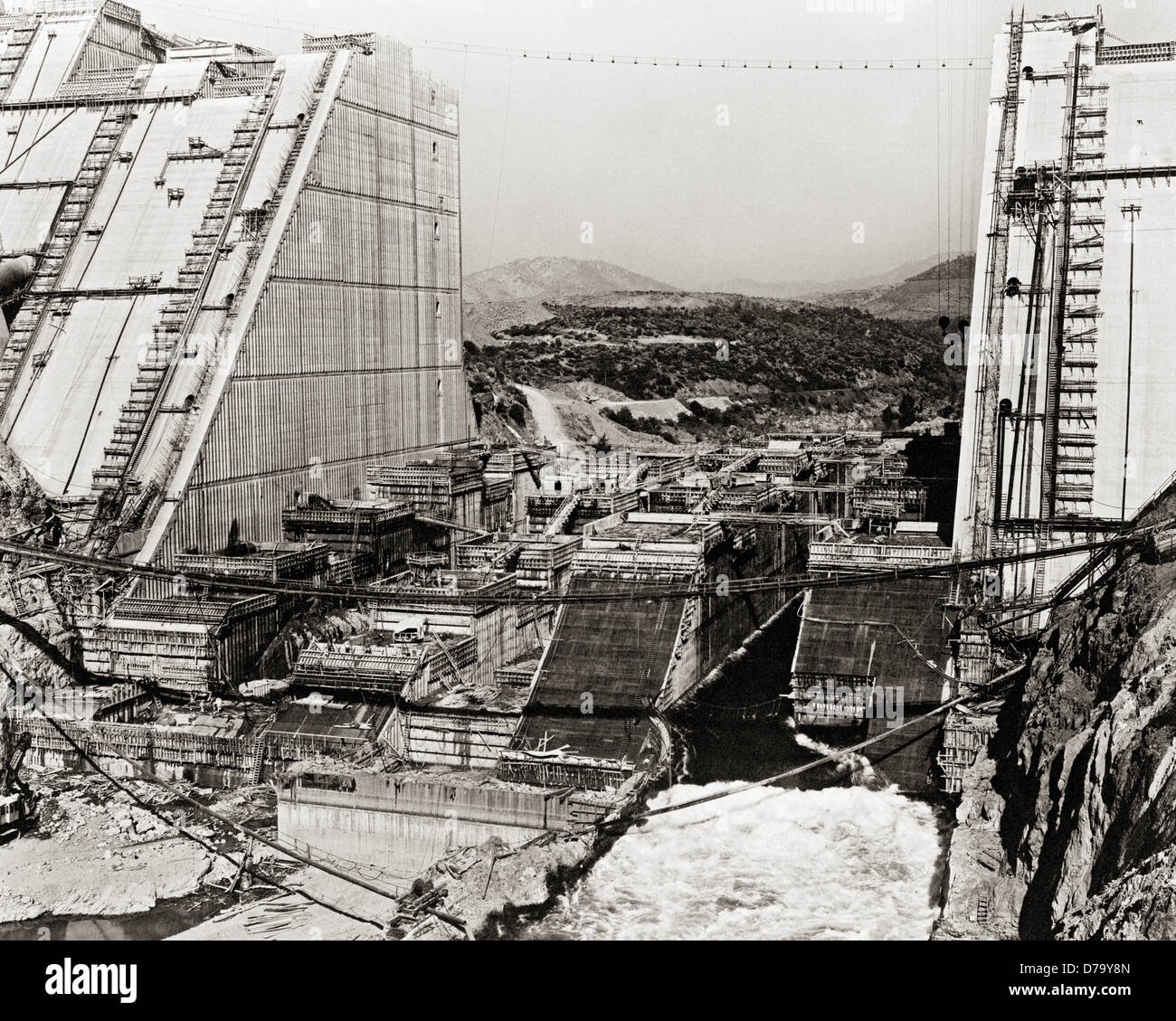 Shasta Dam Under Construction Stock Photo - Alamy