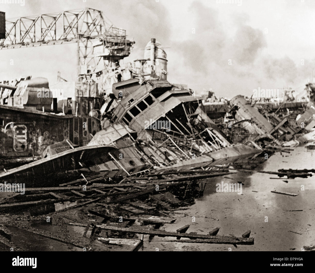 Utterly Destroyed Ship Stock Photo - Alamy
