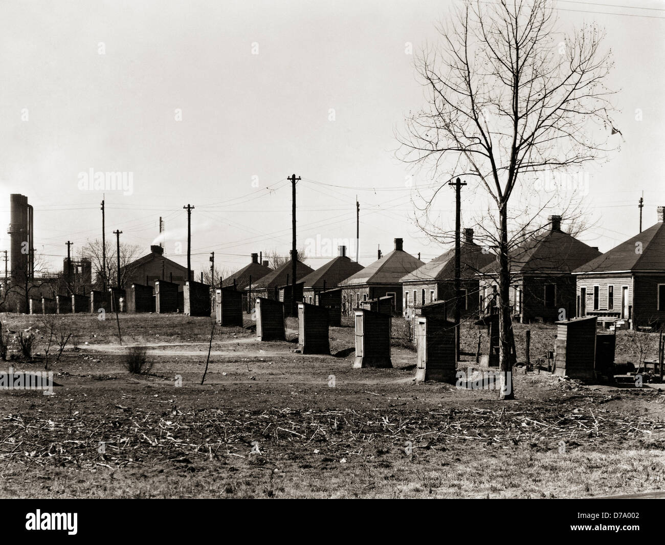 Workers houses hi-res stock photography and images - Alamy