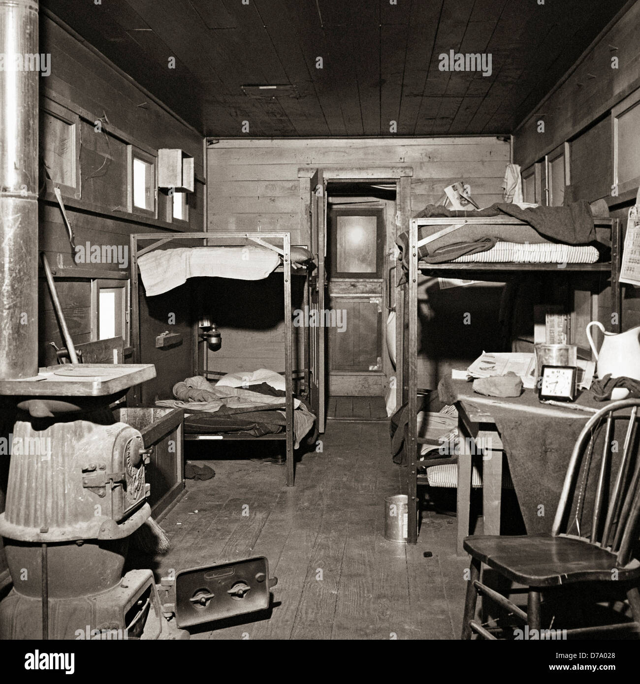 Bunk bed car hi-res stock photography and images - Alamy