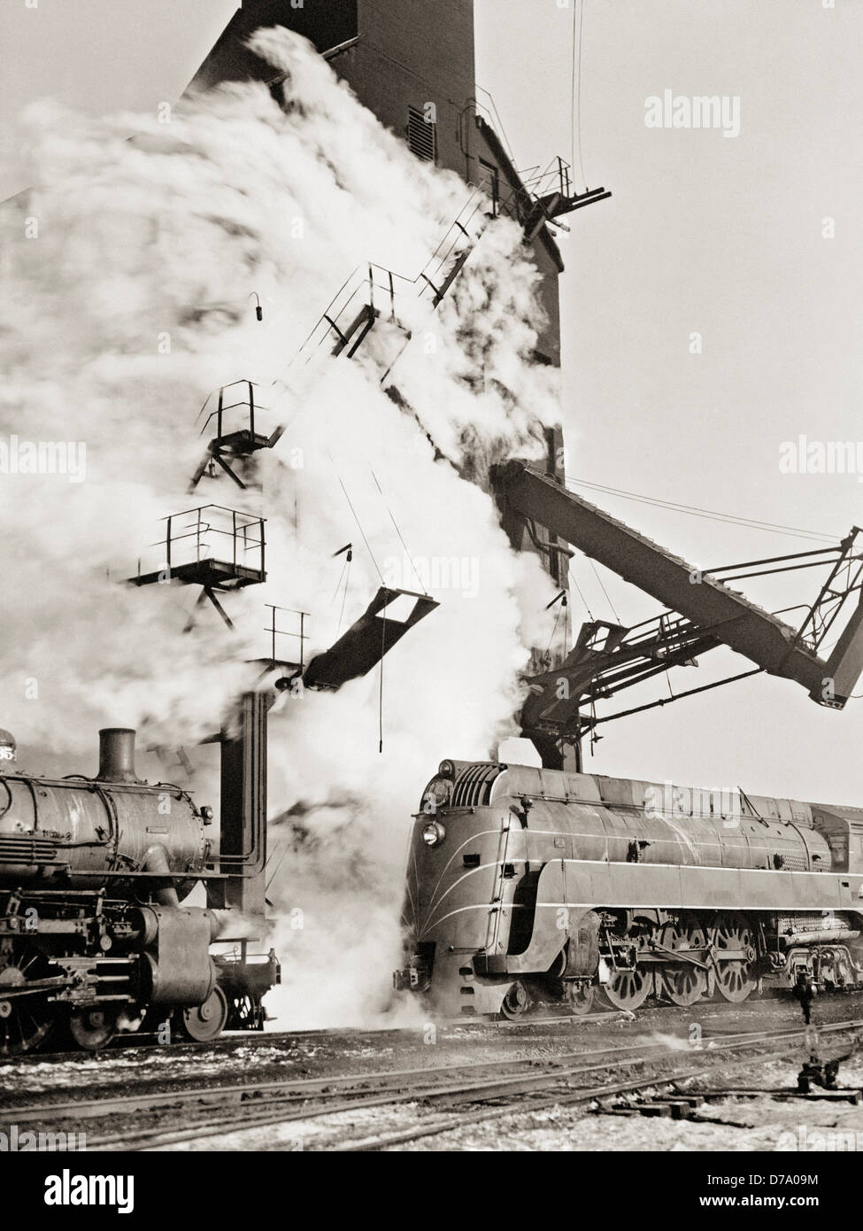 Powerful locomotives hi-res stock photography and images - Alamy