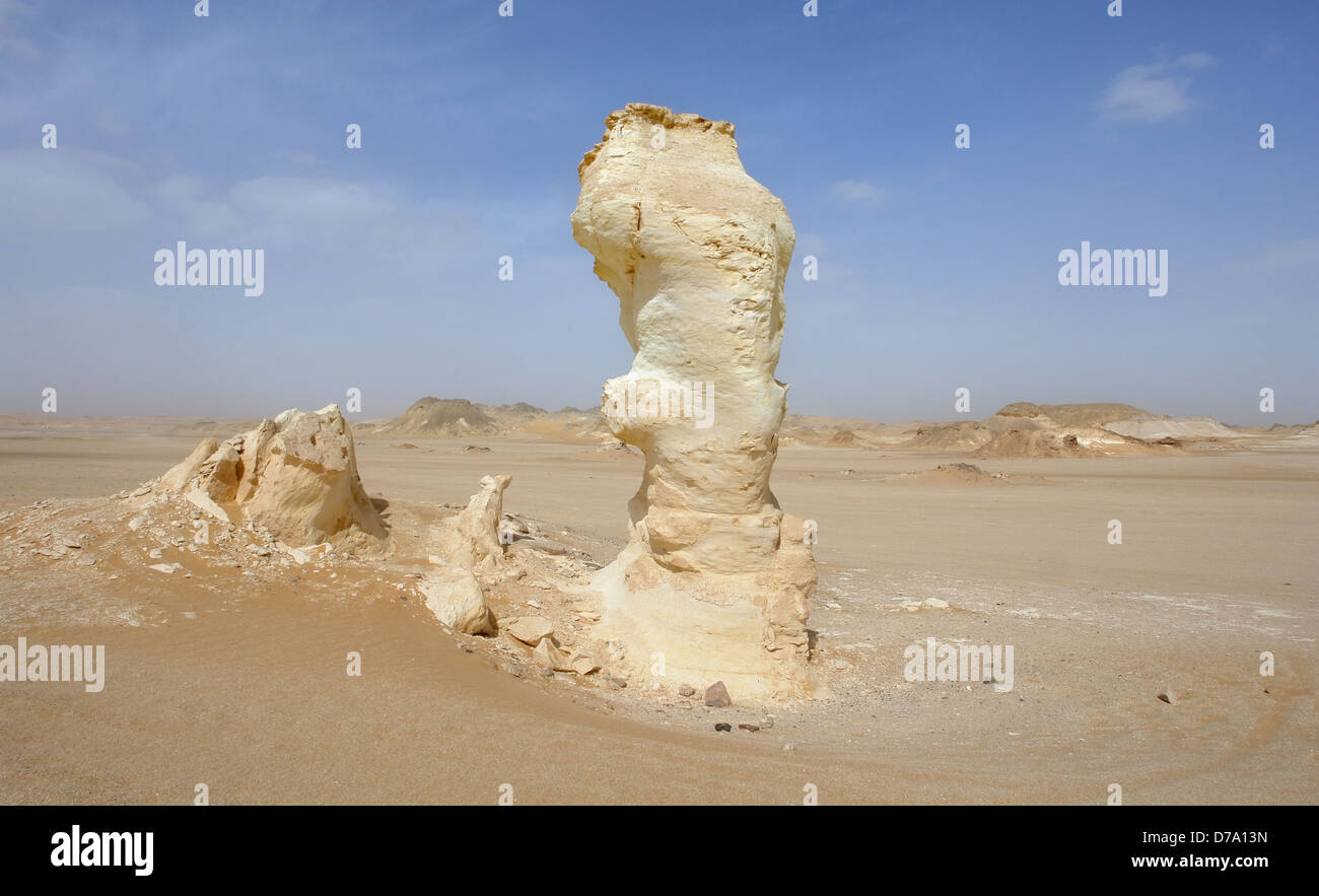 the white desert with rock formation in Egypt Stock Photo - Alamy
