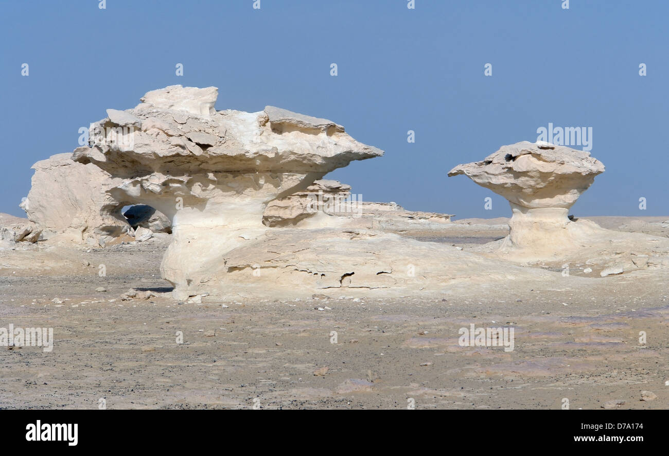 the white desert with rock formation in Egypt Stock Photo - Alamy