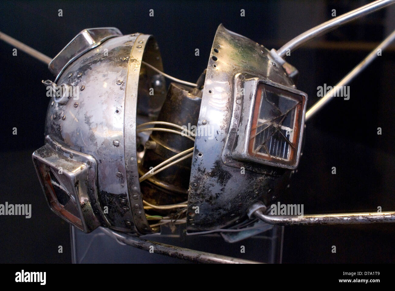 USA Washington Damaged Vanguard satellite Stock Photo - Alamy