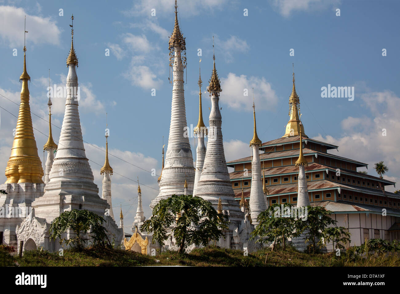 Myanmar stupa hi-res stock photography and images - Alamy