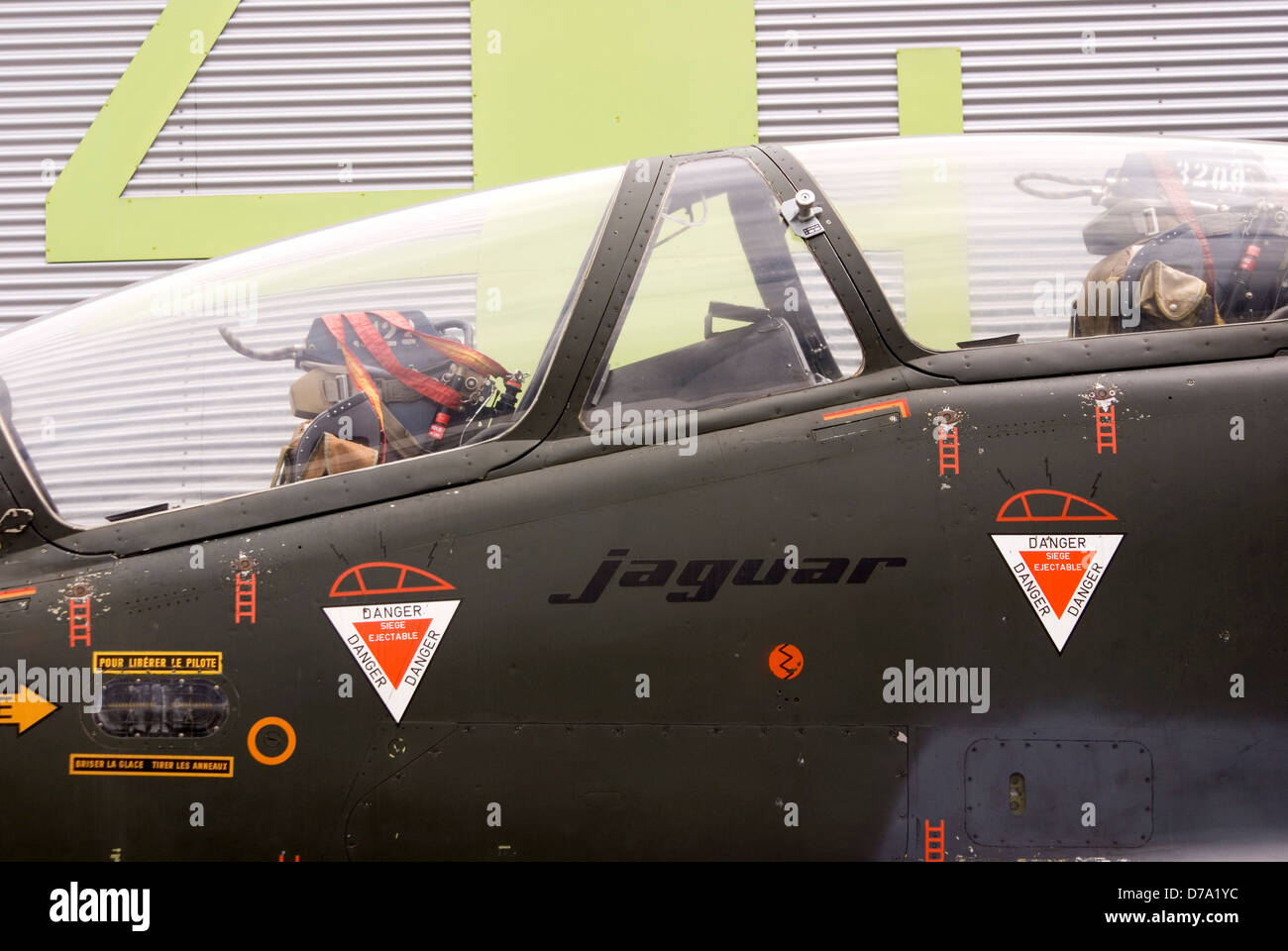 Cockpit Jaguar fighter aircraft Stock Photo - Alamy