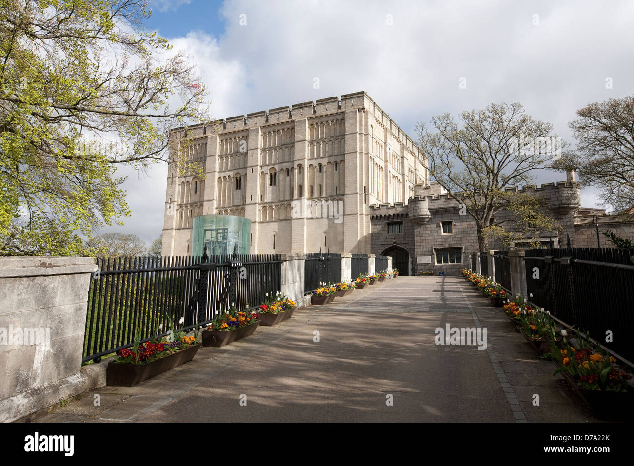 Medieval stone bridge norwich hi-res stock photography and images - Alamy