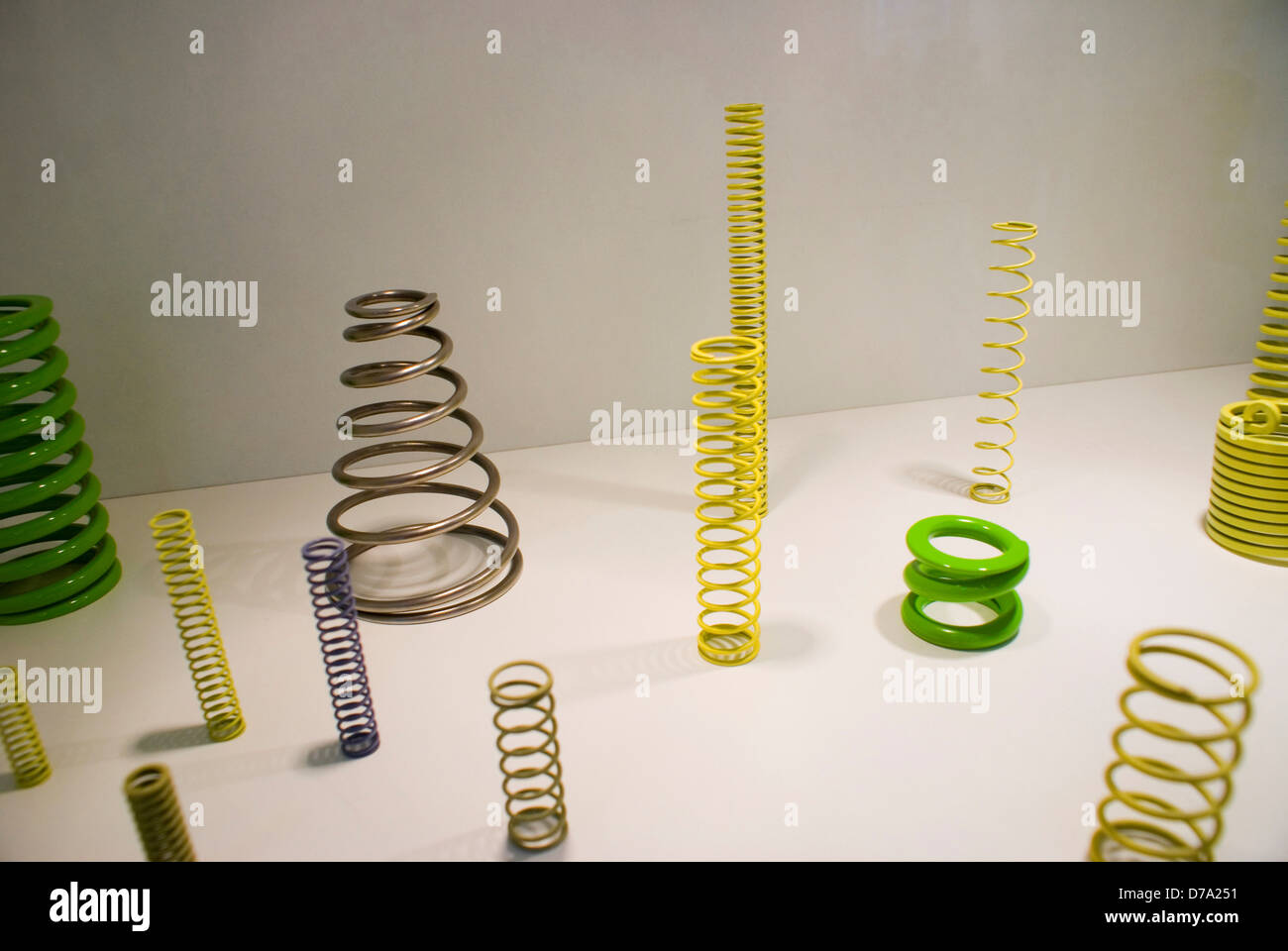 Paris springs hi-res stock photography and images - Alamy