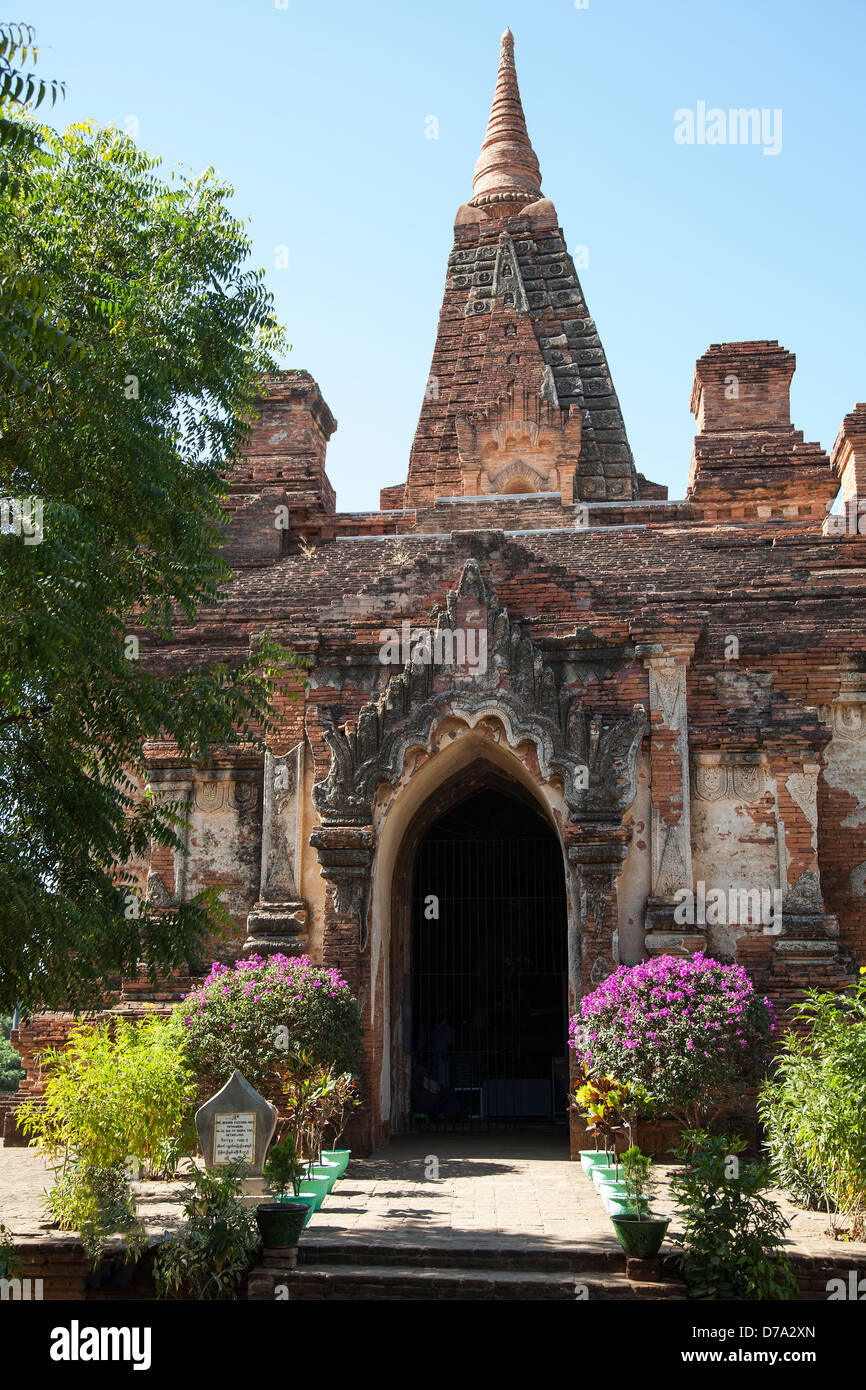 Ancient archaeological myanmar hi-res stock photography and images - Alamy