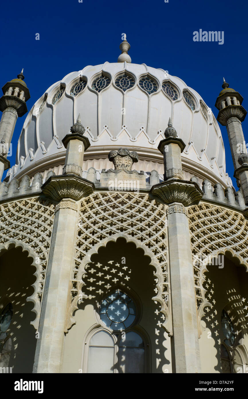 Ornate pillars, dome, minarets,filigree stonework, Brighton Royal ...