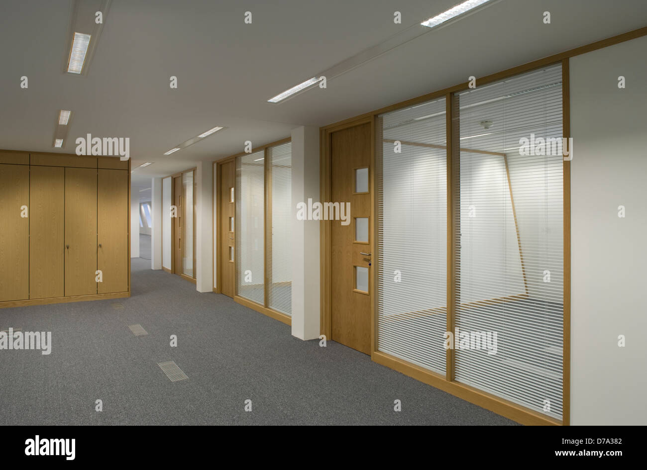 empty office space interior Stock Photo - Alamy