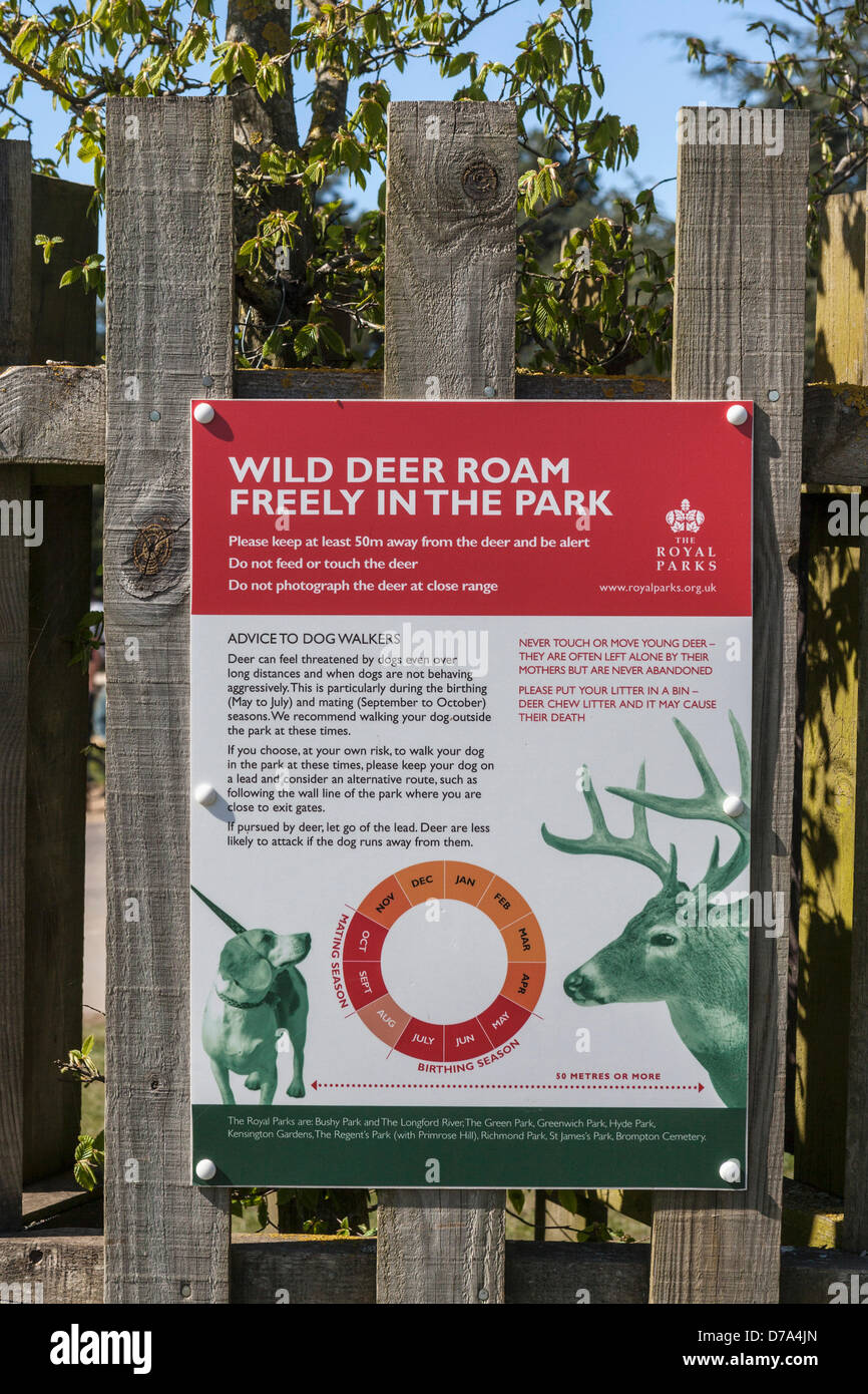 Mating signs hi-res stock photography and images - Alamy