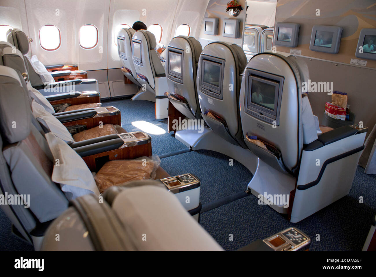 Business class seats in Airbus A340 aircraft Stock Photo - Alamy