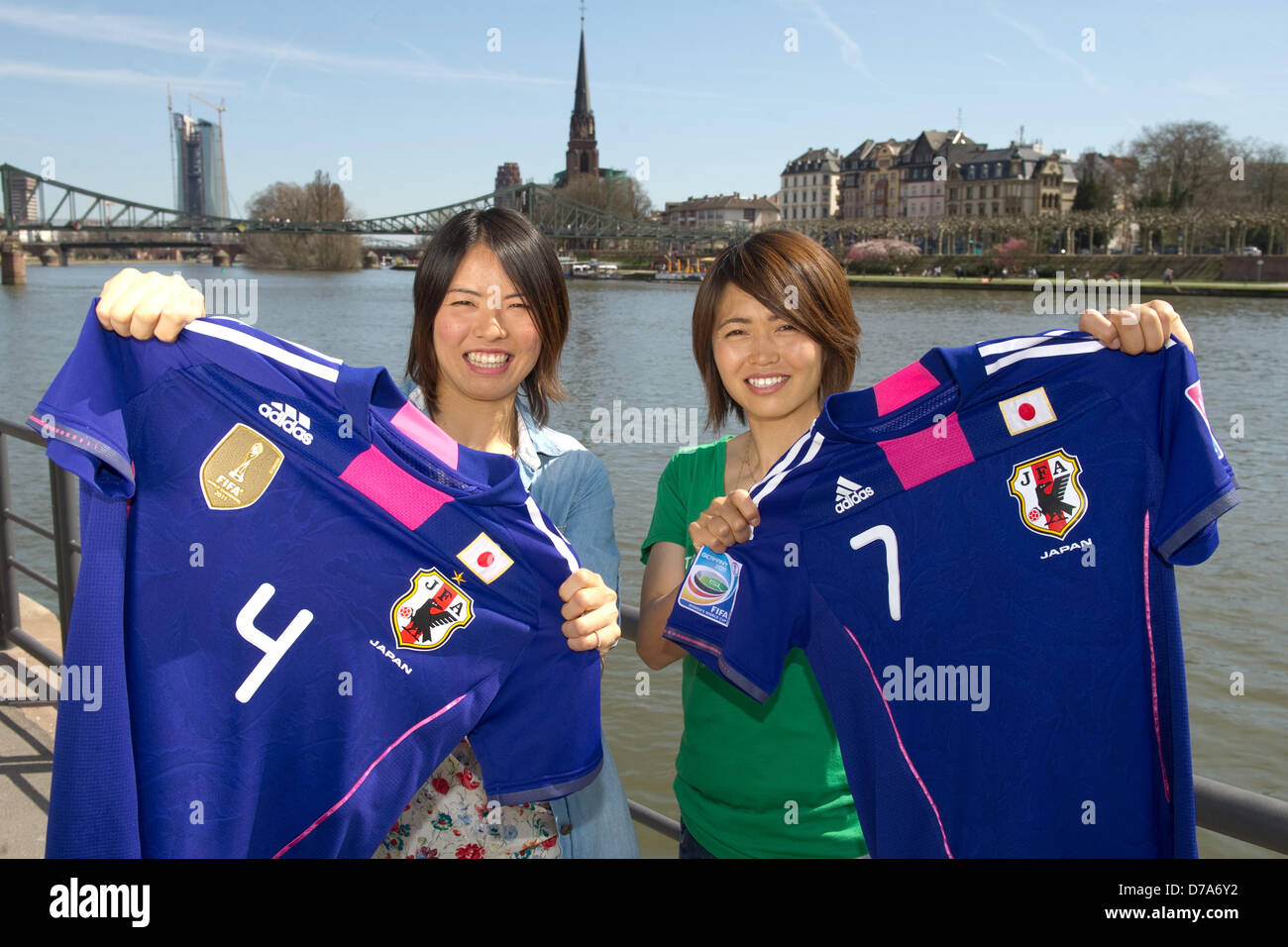 Photo Call with Kozue Ando and Saki Kumagai 15th April 2013 in ...