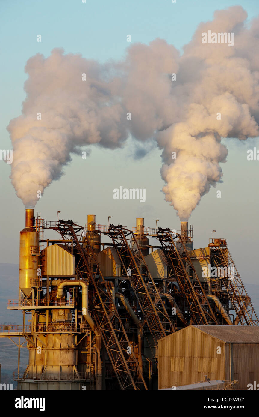 Cemex uk cement works hi-res stock photography and images - Alamy