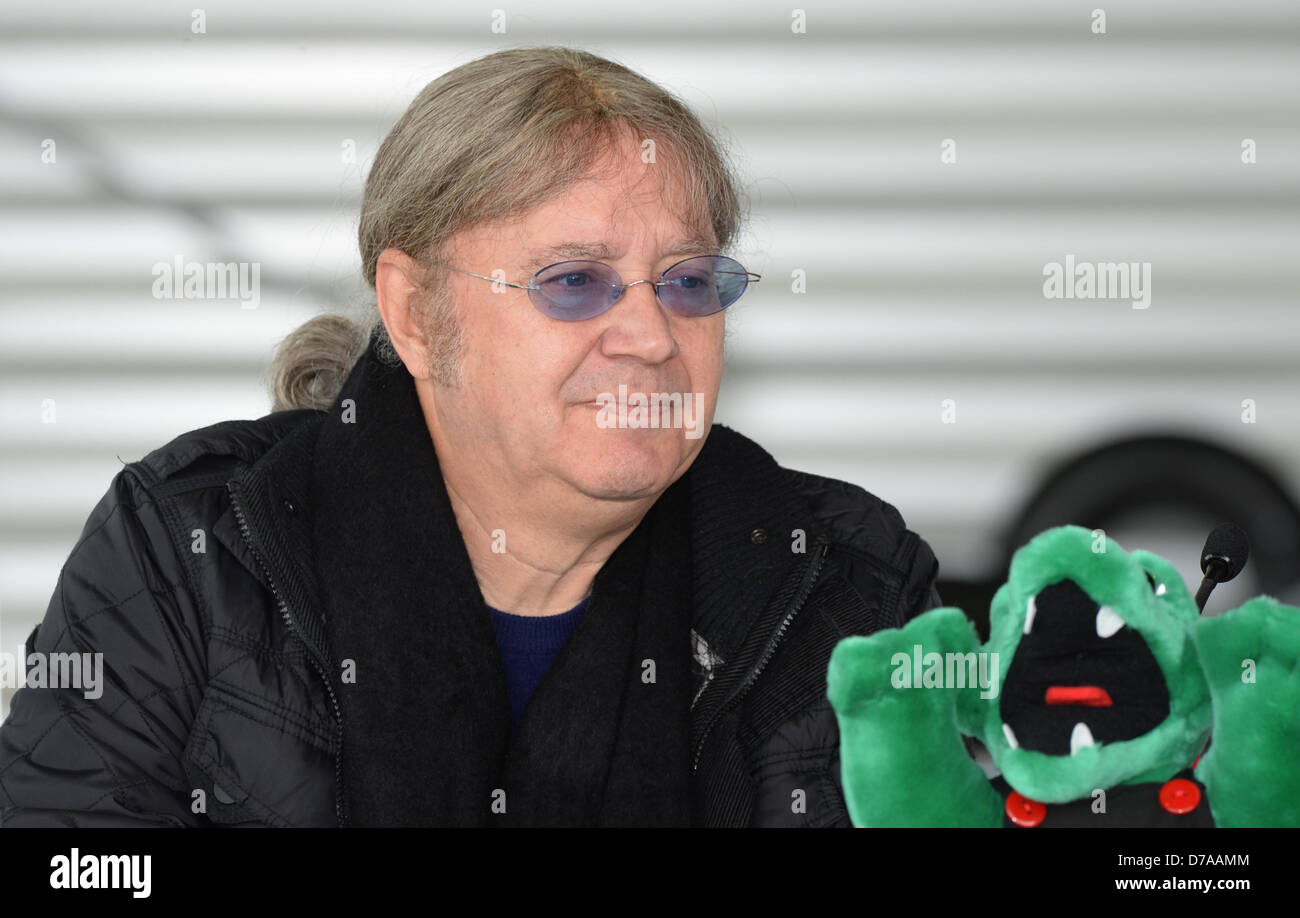Drummer Ian Paice from British rock band Deep Purple sits during a ...