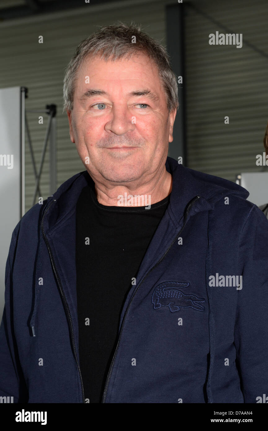 Singer Ian Gillan from British rock band Deep Purple sits during a ...