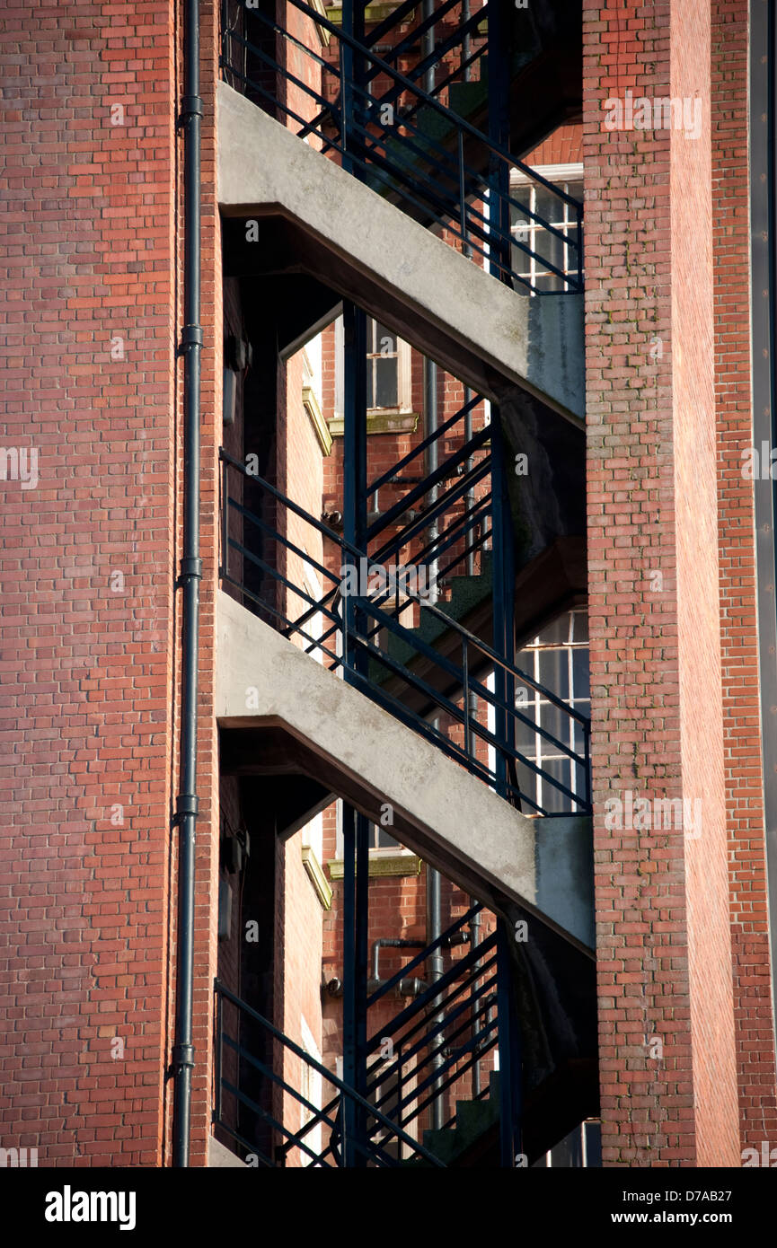 Zig zag staircase hi-res stock photography and images - Alamy
