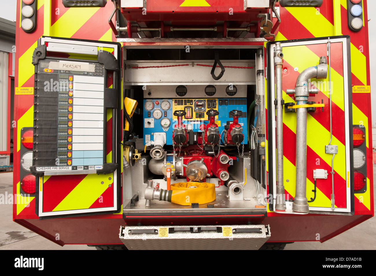 Fire engine rear hi-res stock photography and images - Alamy
