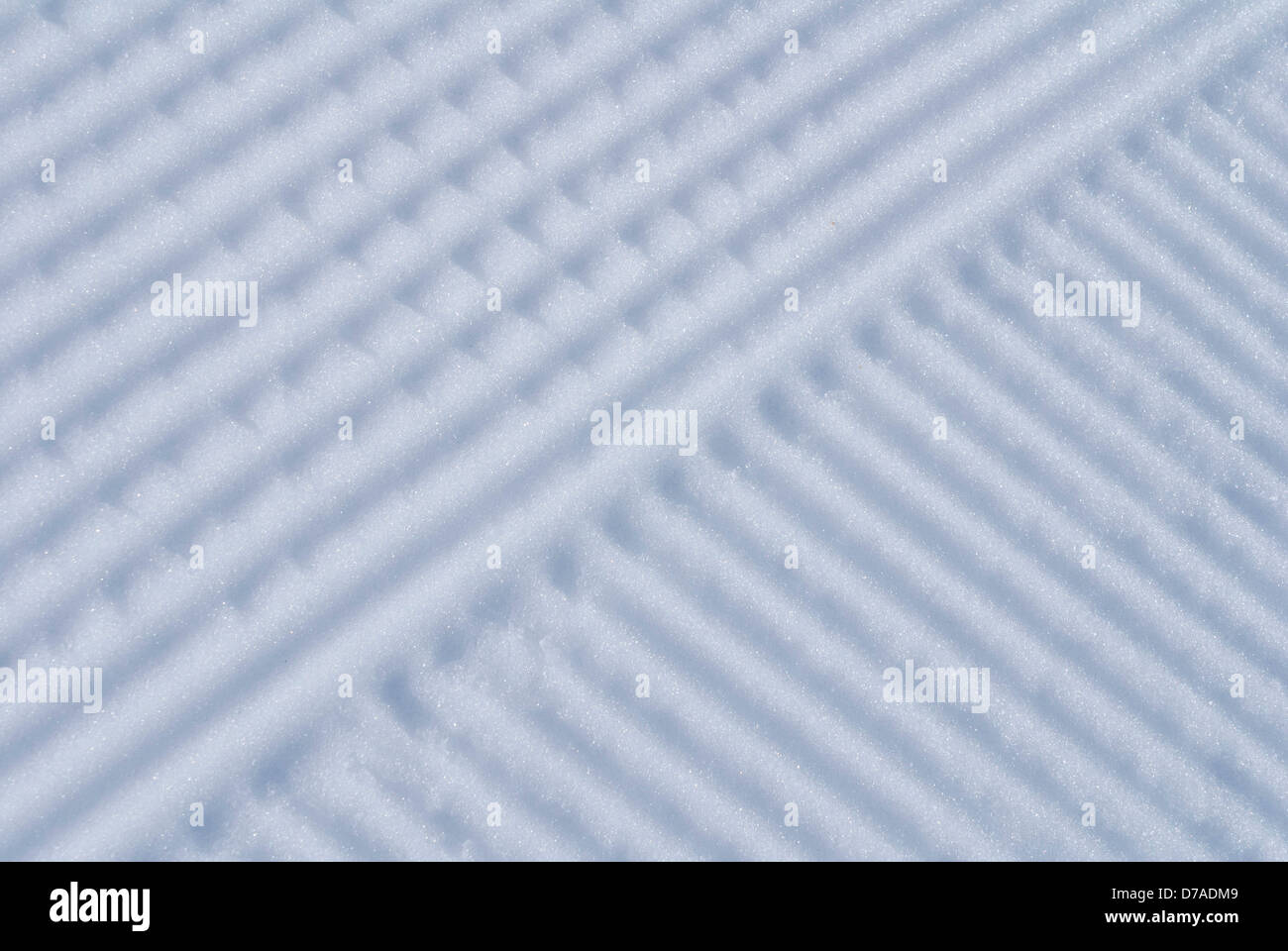 Piste lines hi-res stock photography and images - Alamy