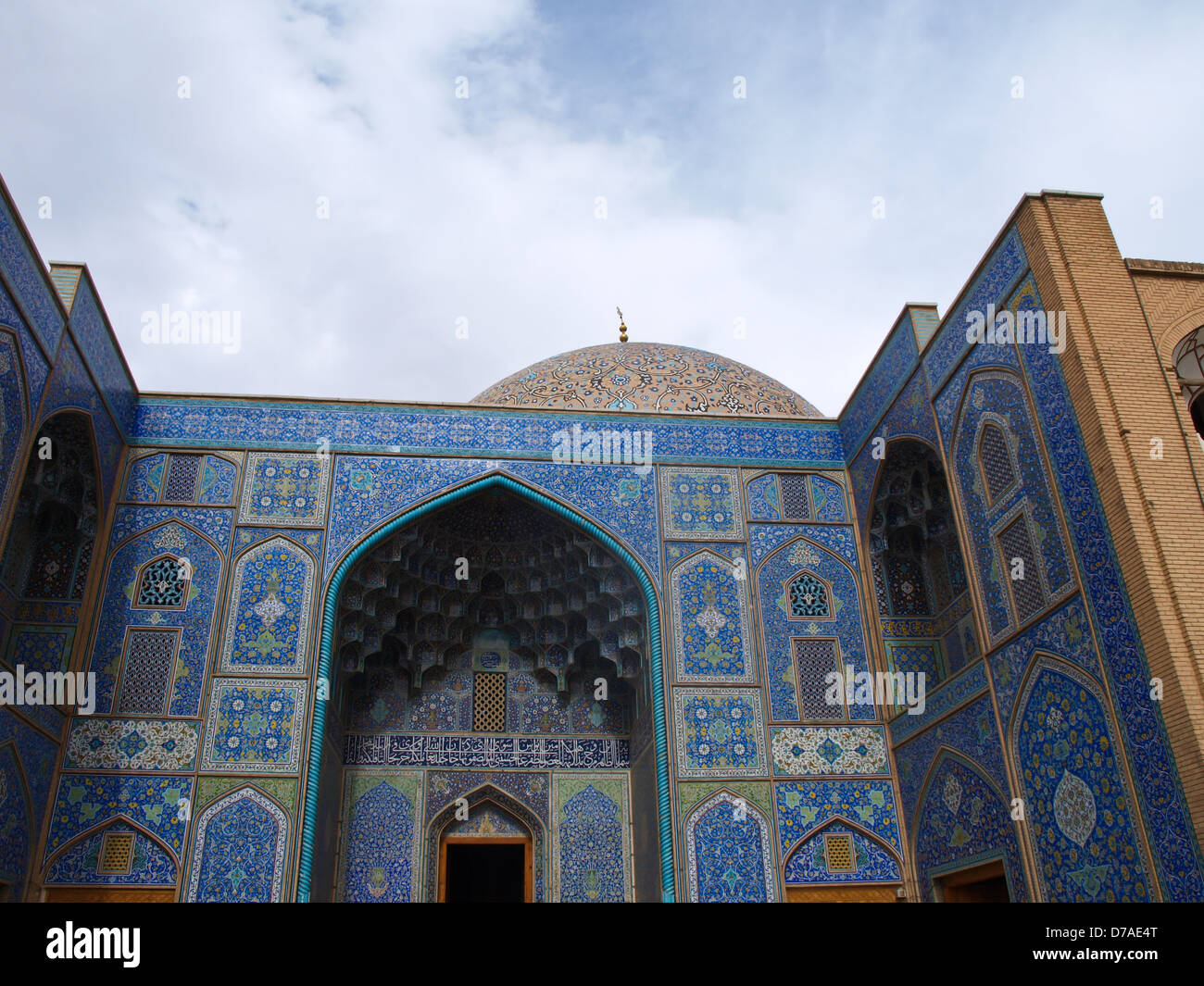 tiled background, oriental ornaments from Isfahan Mosque, Iran Stock ...