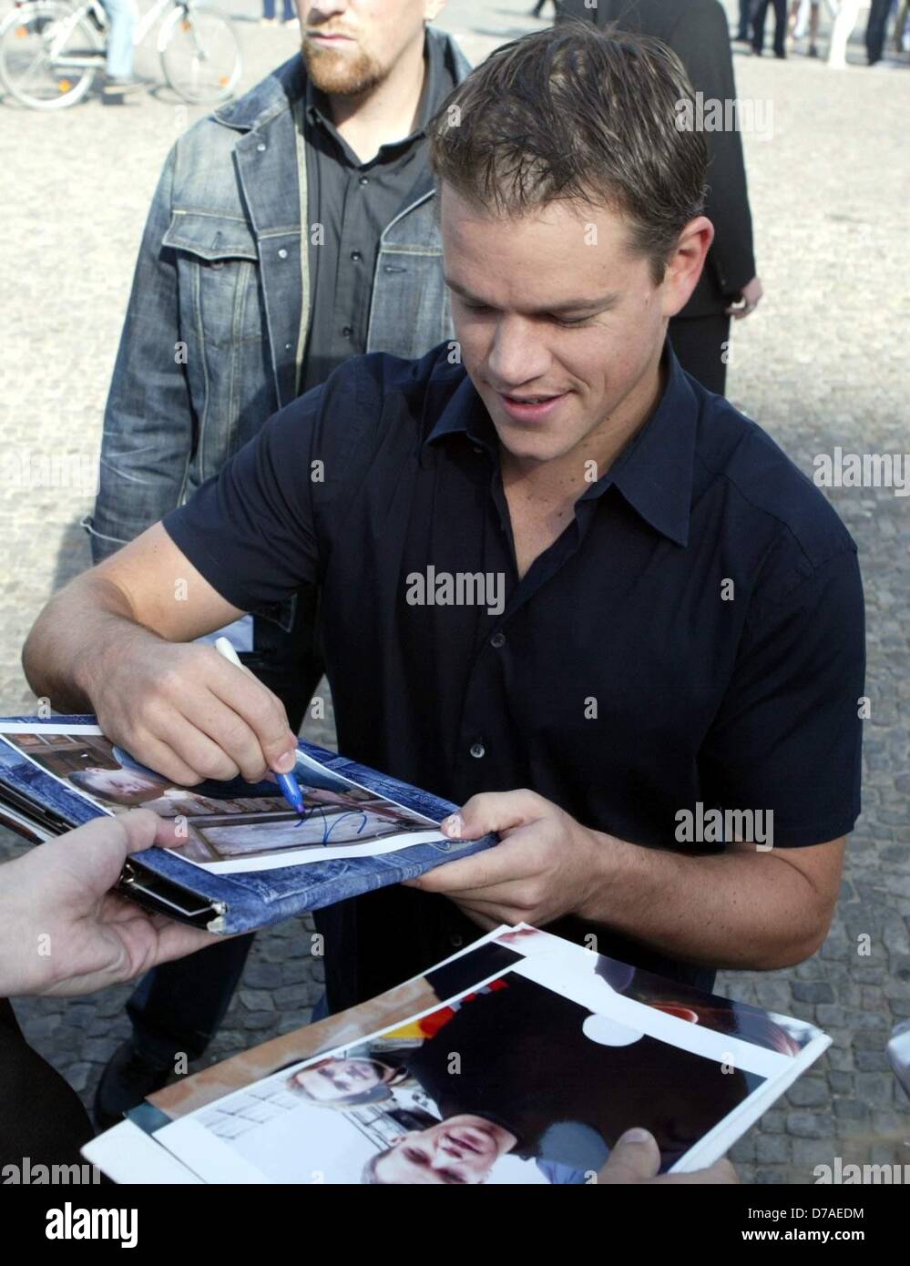 Matt Damon during a photo session at Brandenburg Gate in Berlin Stock ...
