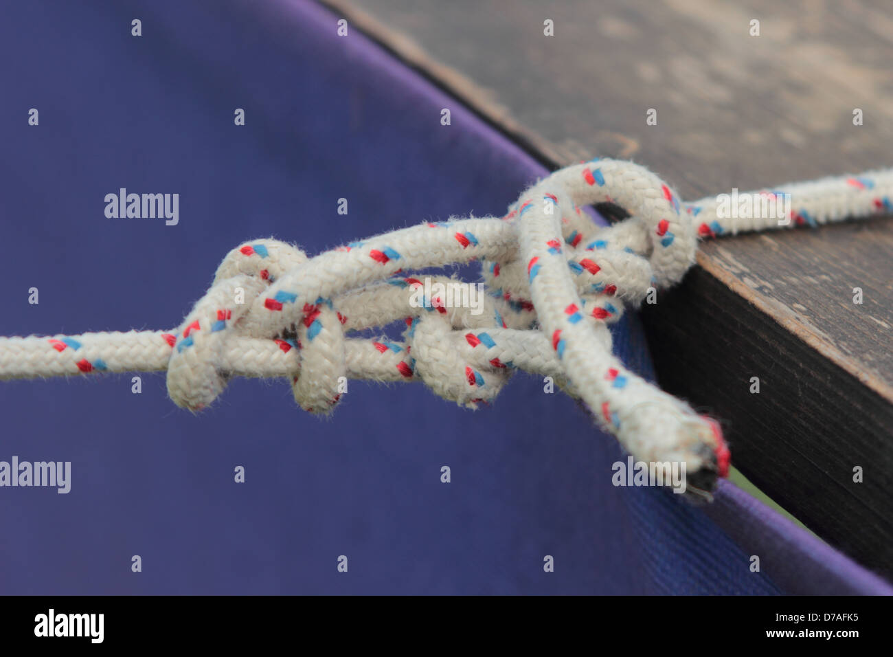 Blue rope knot hi-res stock photography and images - Alamy