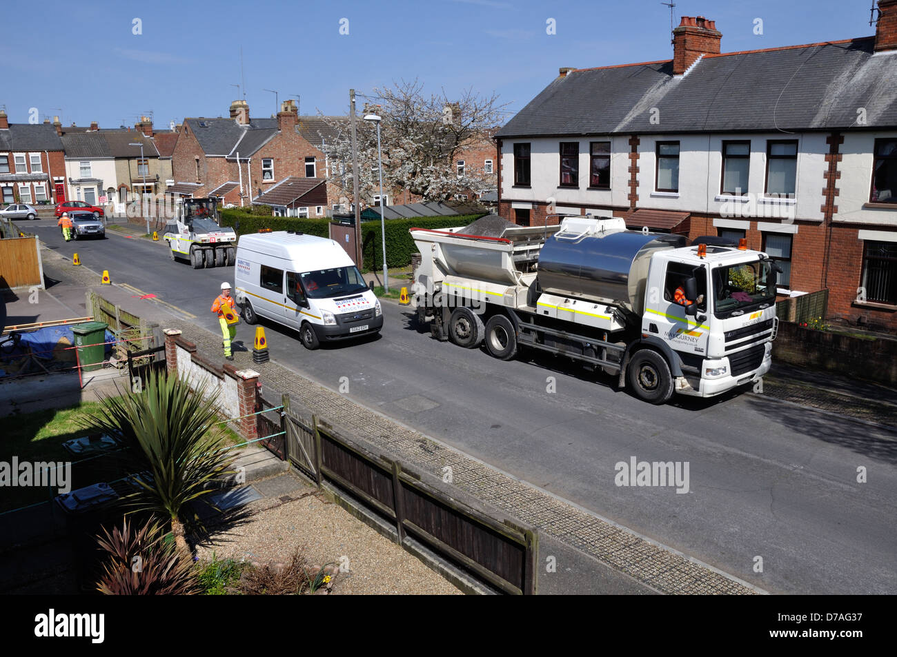 Surface dressing road hi-res stock photography and images - Alamy