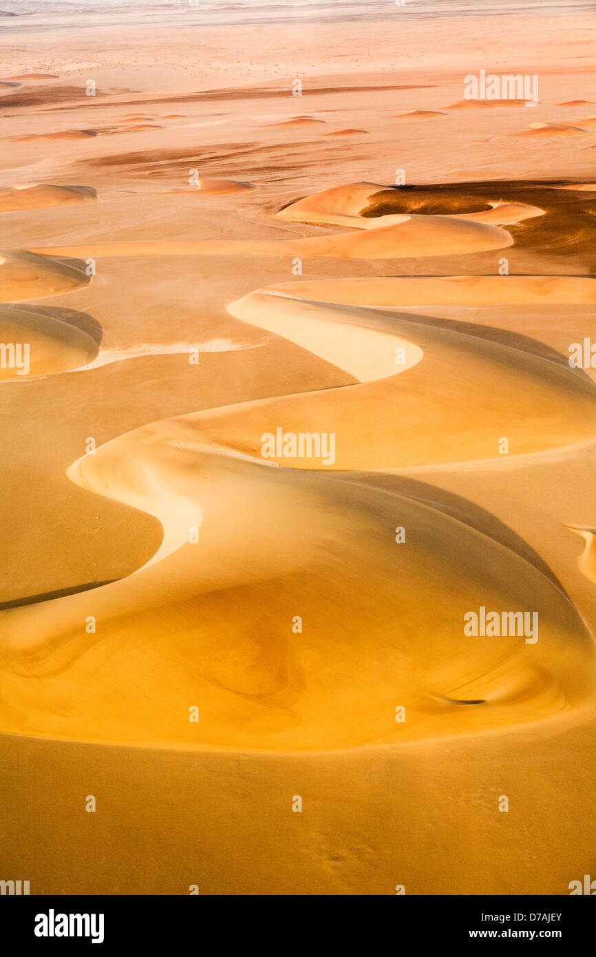 Namibian desert scene - sand dunes Stock Photo - Alamy