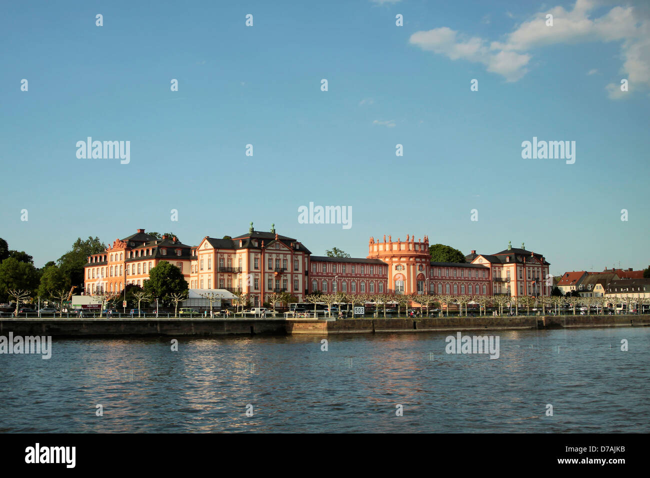 Palace of Biebrich in Wiesbaden seen from the Rhine Stock Photo - Alamy