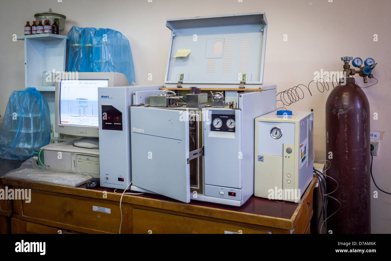 Old chemical laboratory Stock Photo - Alamy