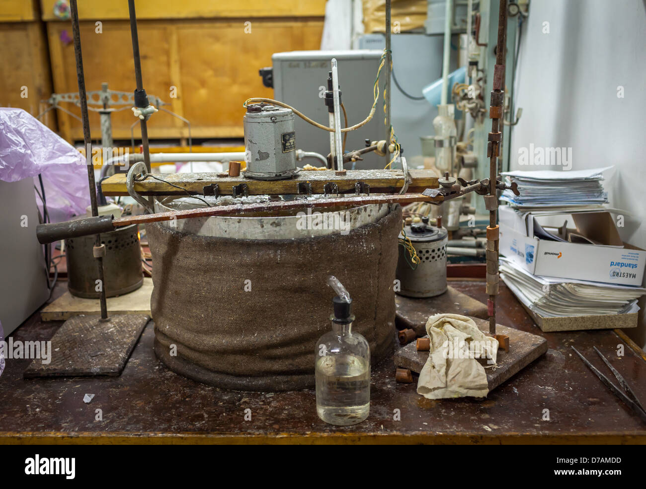 Old chemical laboratory Stock Photo - Alamy