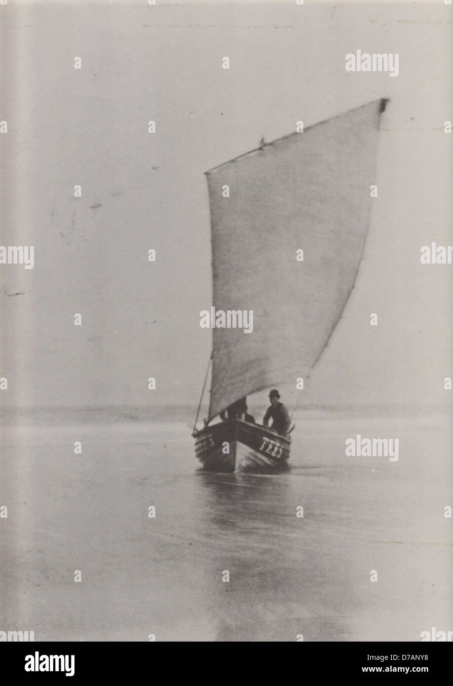 Fullsail hi-res stock photography and images - Alamy