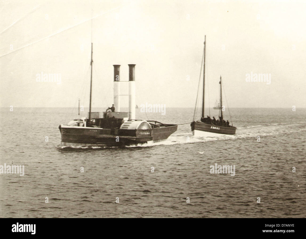 Steamtugboat hi-res stock photography and images - Alamy