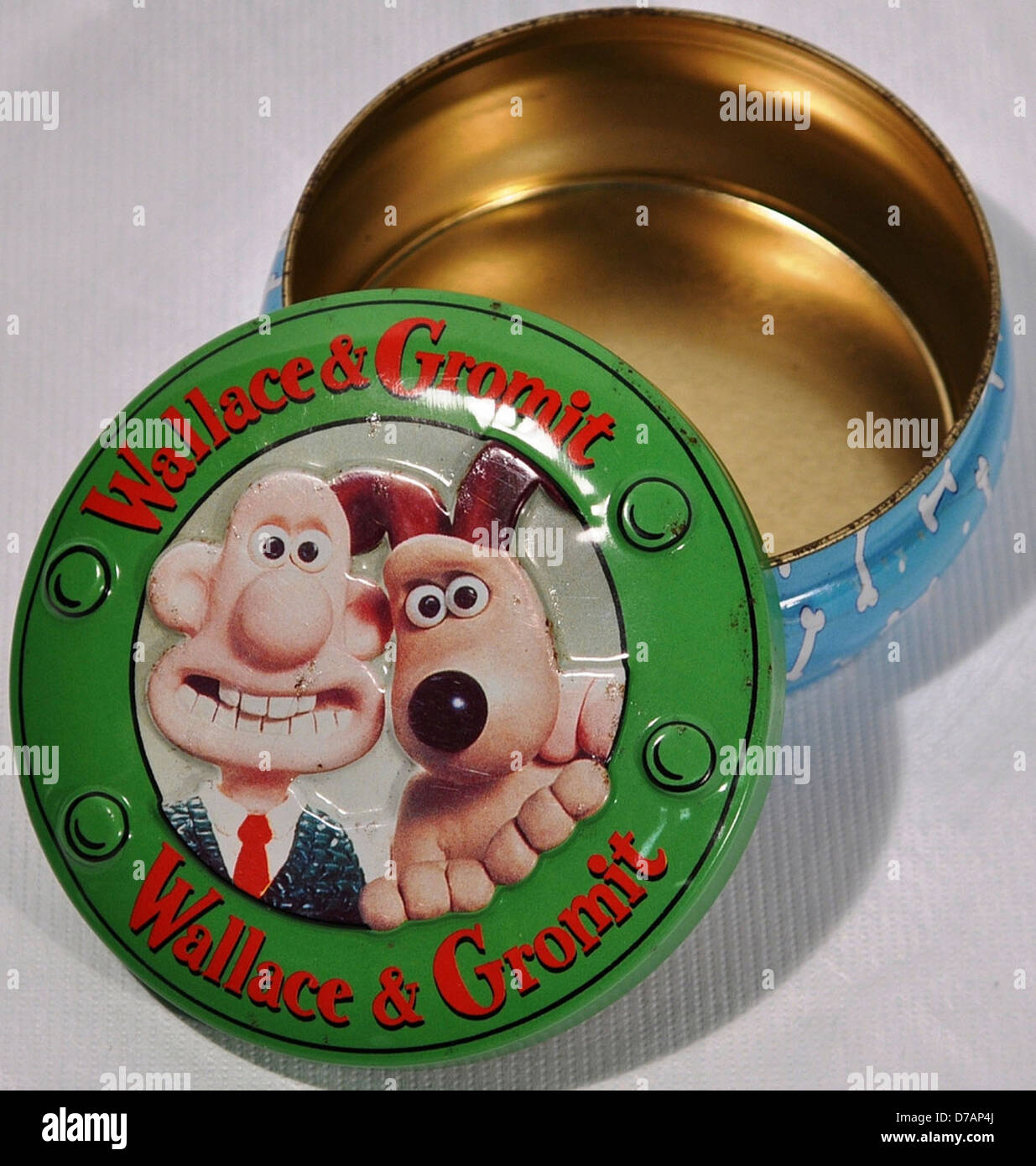 This item features Wallace and Gromit, characters from the British ...