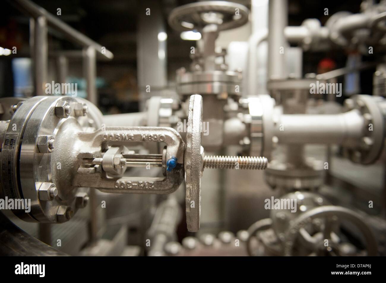 60 valves hi-res stock photography and images - Alamy