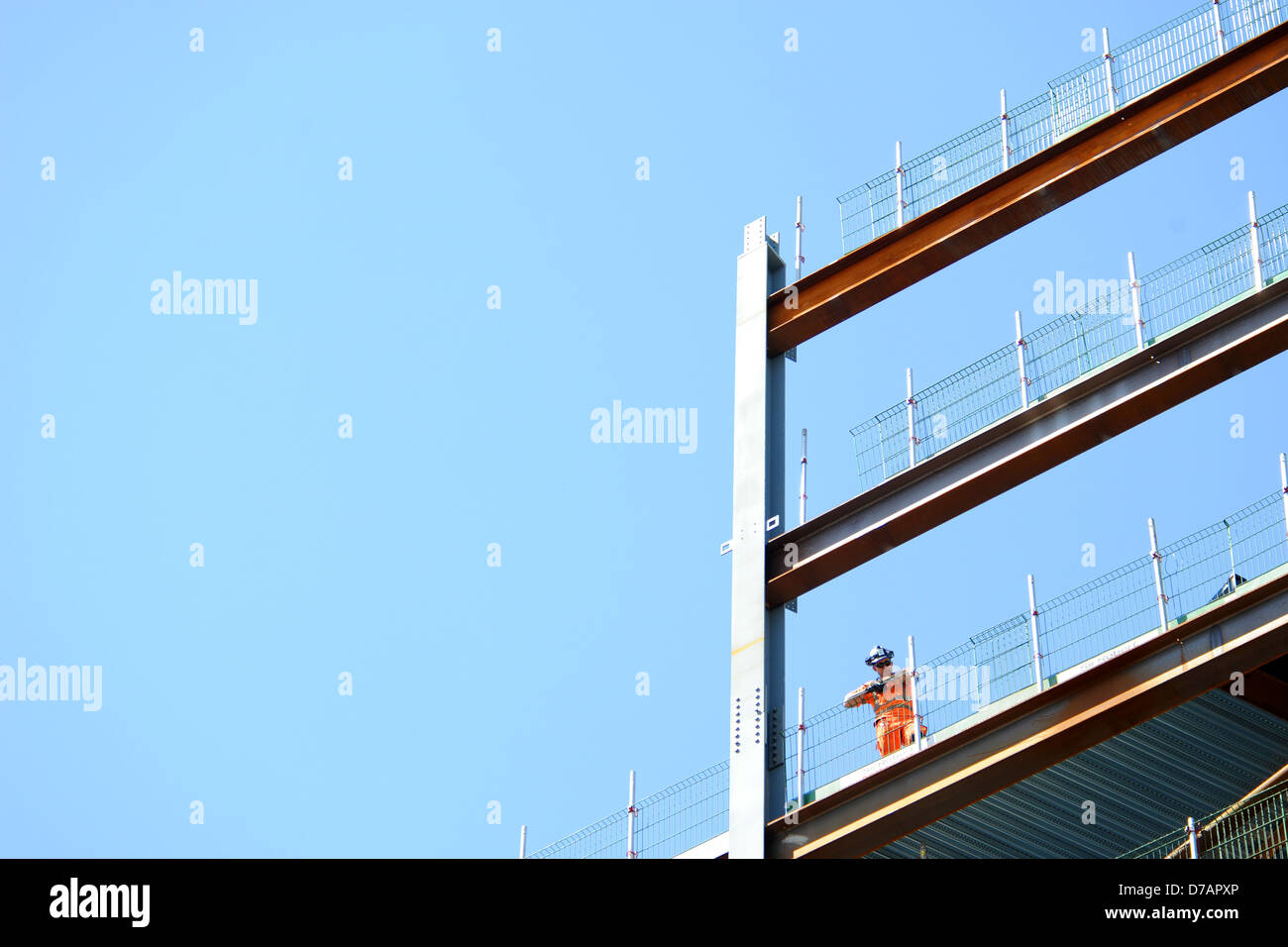 High rise building construction worker hi-res stock photography and ...
