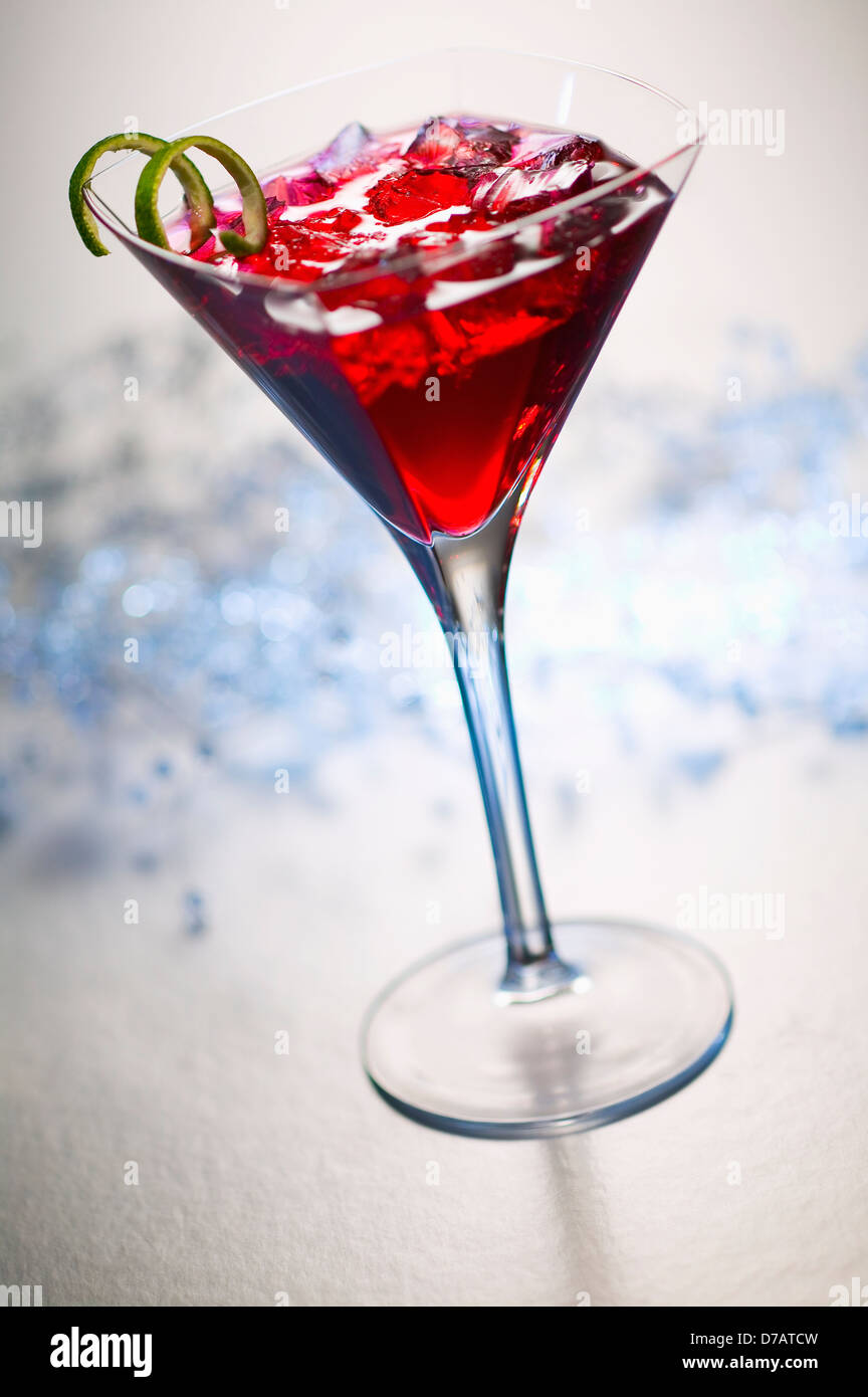 Martini on the rocks hi-res stock photography and images - Alamy