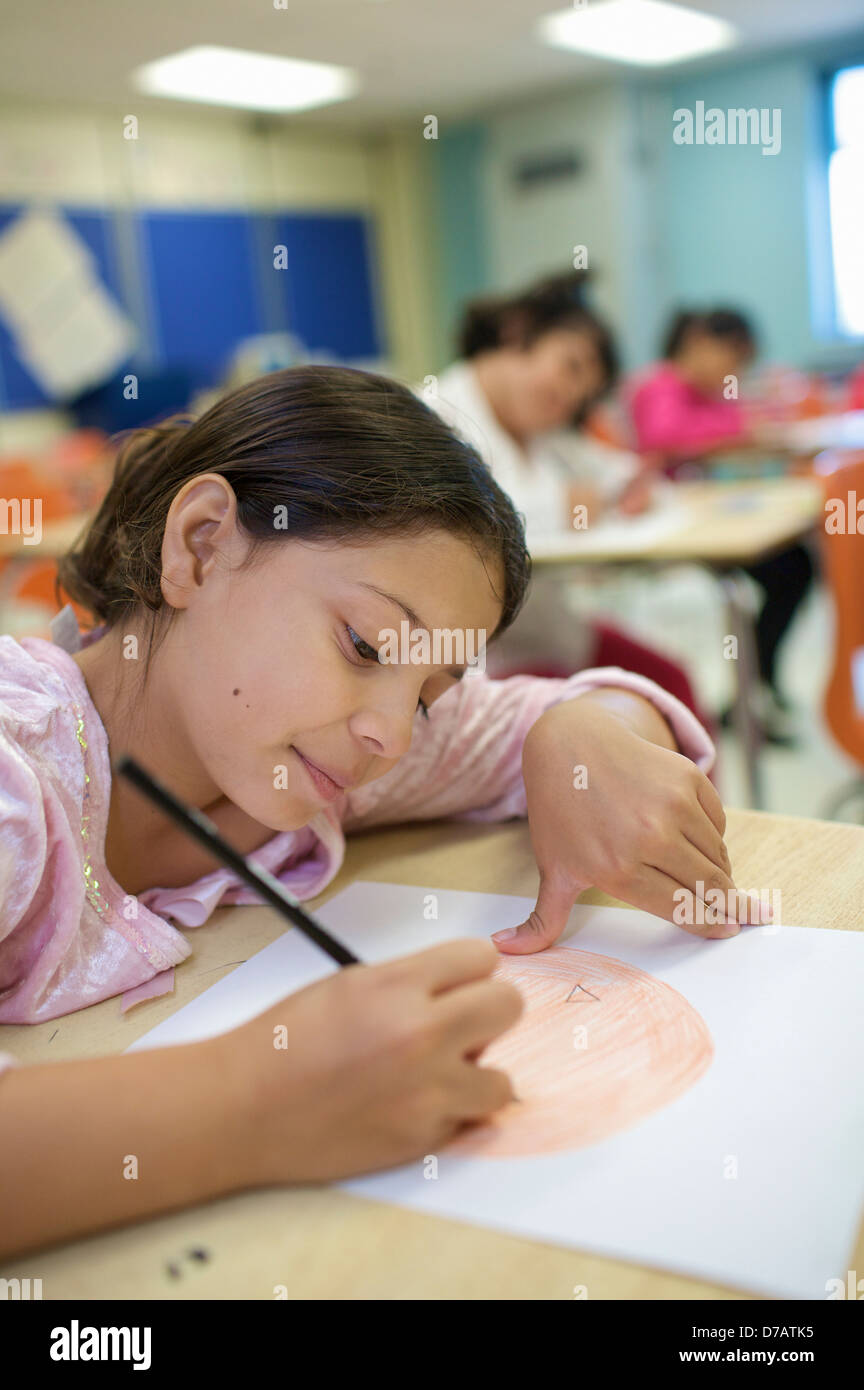 Esl classroom children High Resolution Stock Photography and Images - Alamy