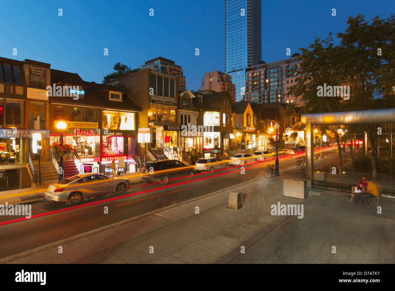 Lights toronto buildings night time hi-res stock photography and images ...