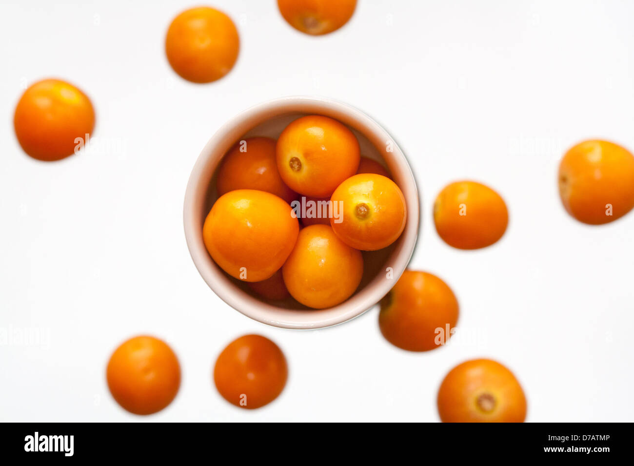 Golden berries hi-res stock photography and images - Alamy