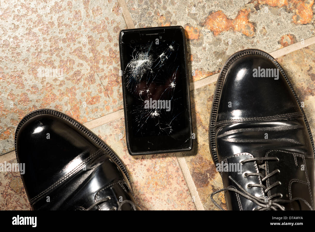 Smashed phone hi-res stock photography and images - Alamy