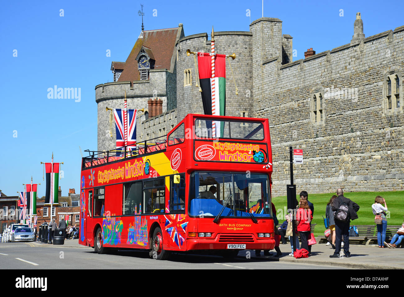 Windsor buses hi-res stock photography and images - Alamy